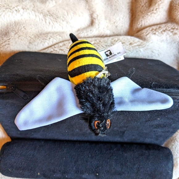 eco pal | Bags | Eco Pals Bee Bag Key Backpack Purse Charm | Poshmark
